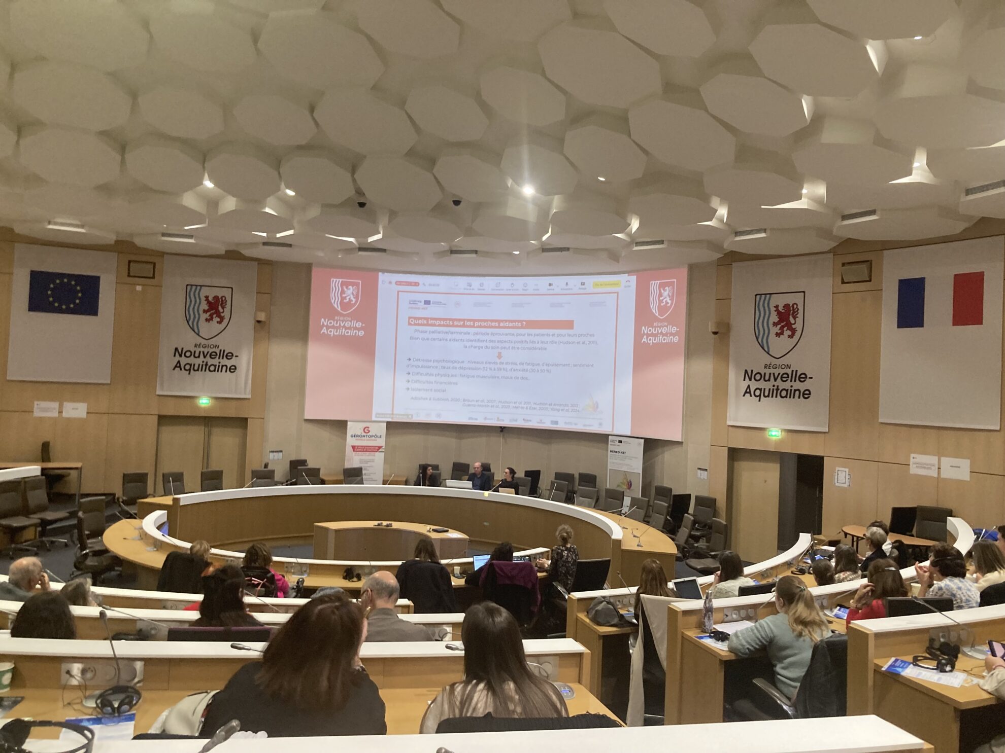 International experts debate the role of artificial intelligence in palliative care in Bordeaux ...